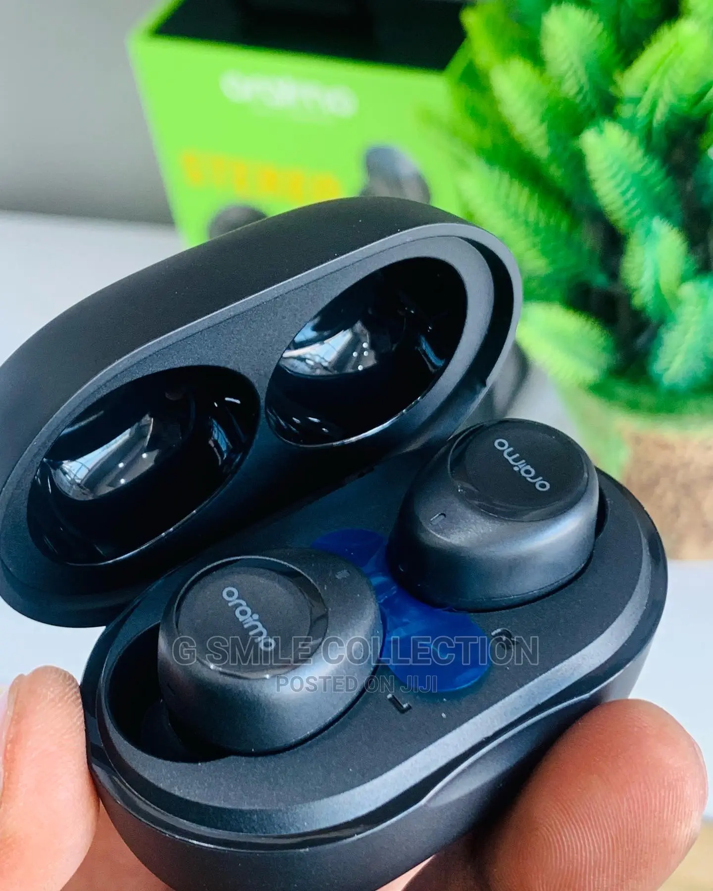 Oraimo Earbuds 2 in Kinondoni - Headphones, G Smile Collection | Jiji.co.tz