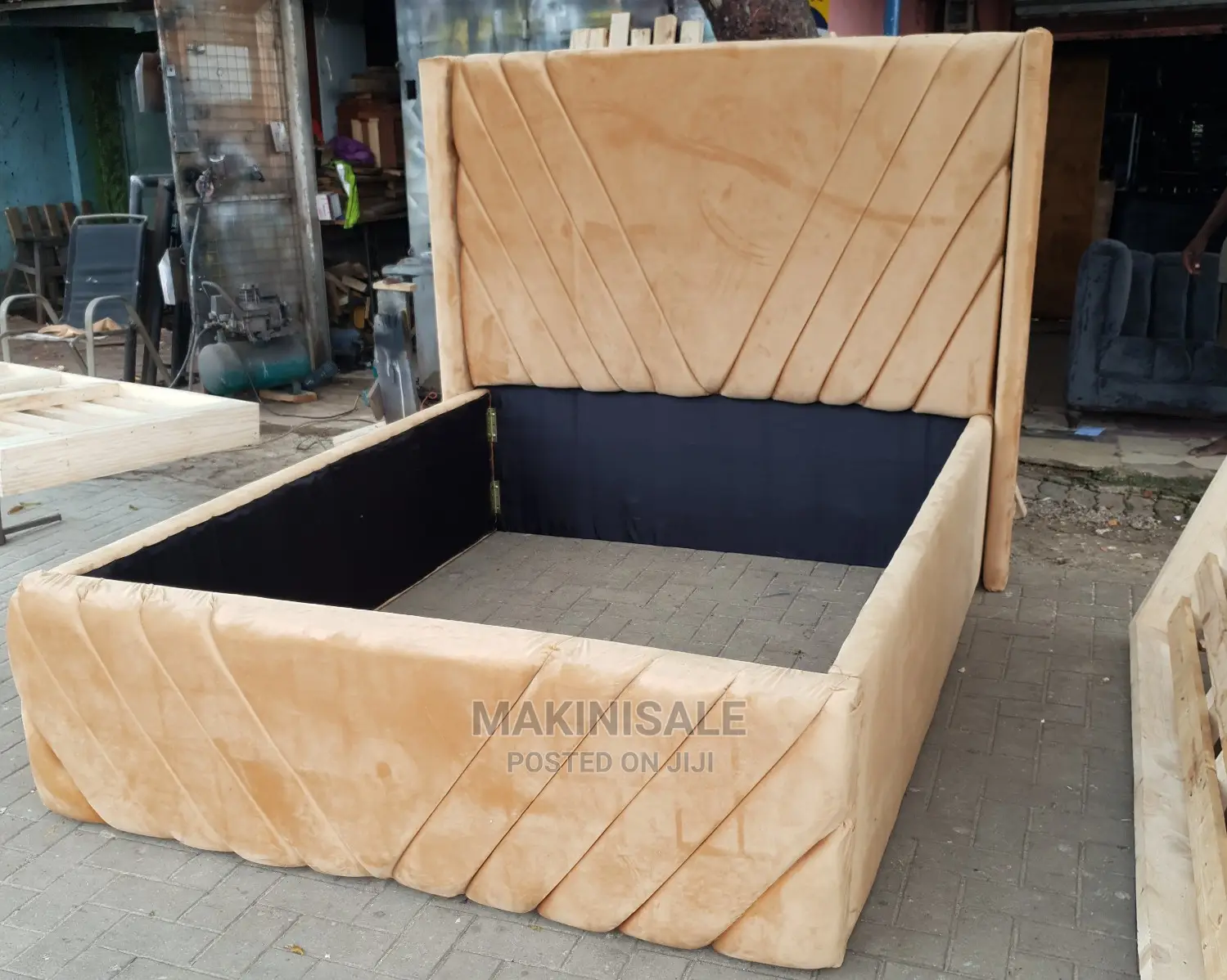 Kitanda Kizuri Cha Sofa in Kinondoni - Furniture, David Serafini ...