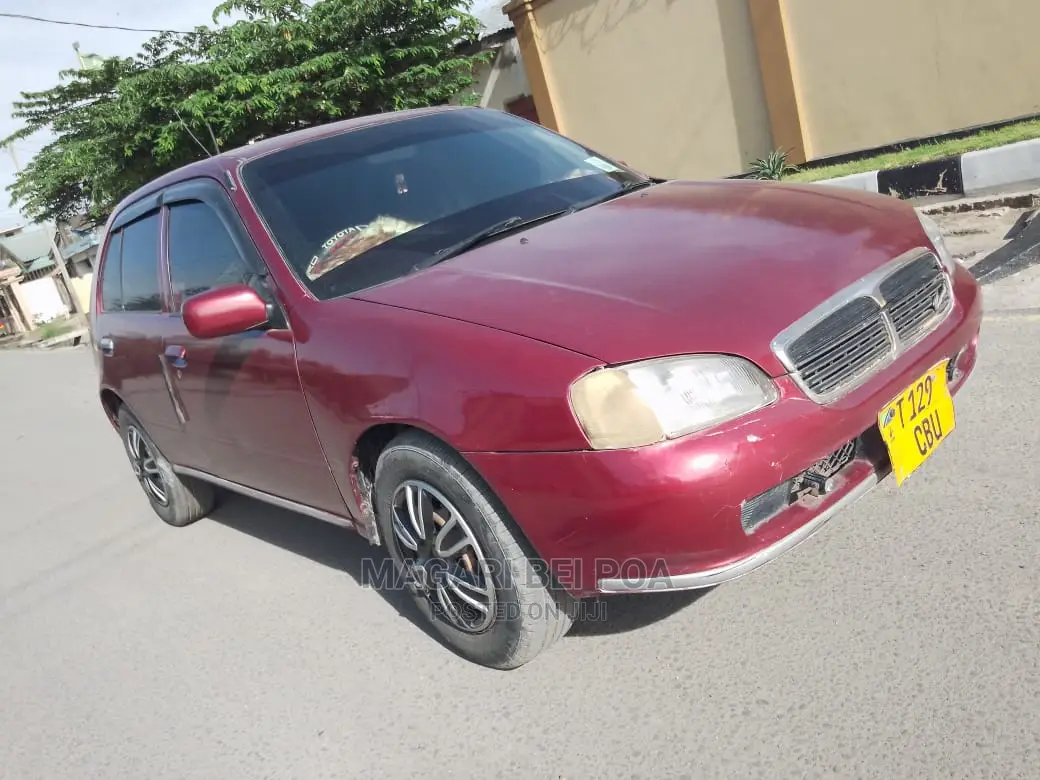 Toyota Starlet 2005 Red in Kinondoni - Cars, Loris Brandon | Jiji.co.tz