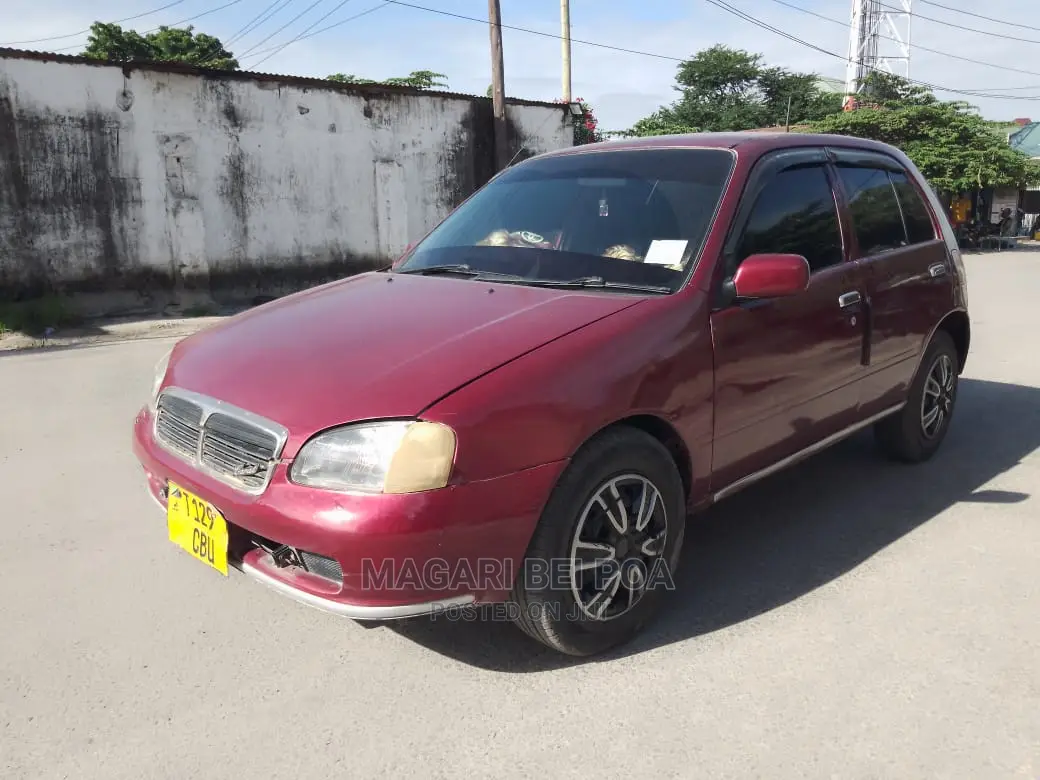 Toyota Starlet 2005 Red in Kinondoni - Cars, Loris Brandon | Jiji.co.tz