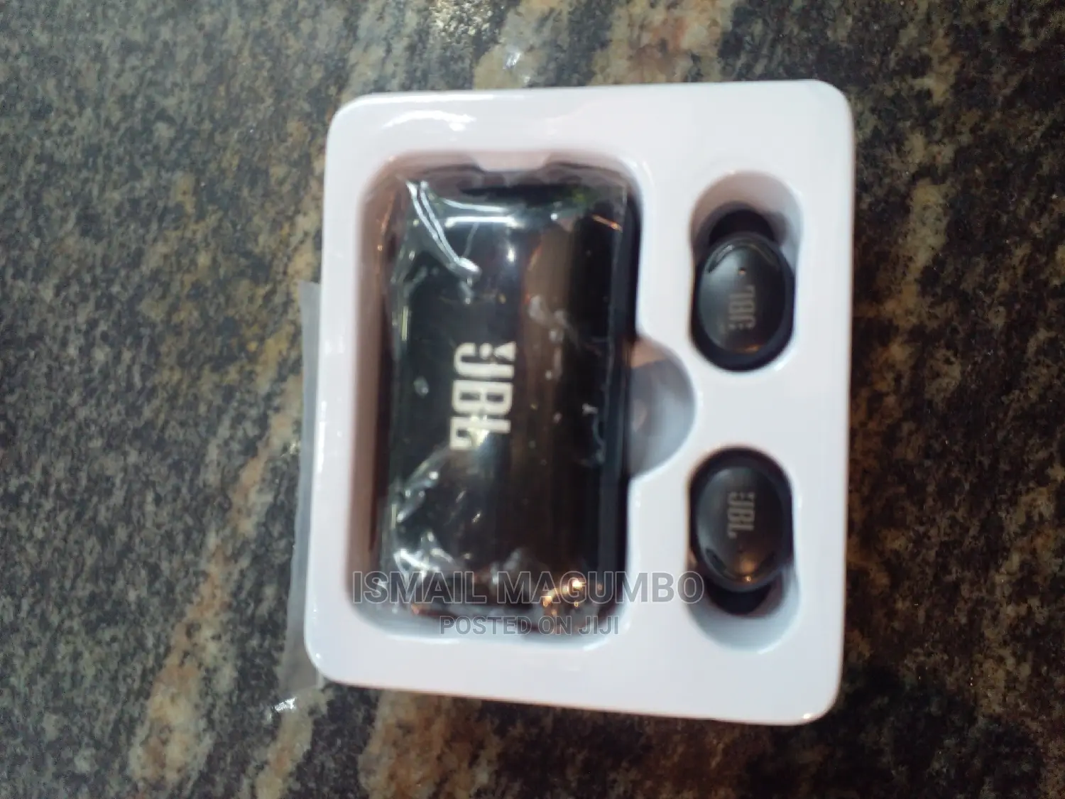 JBL Earbuds in Ilala - Headphones, Ismail Magumbo | Jiji.co.tz