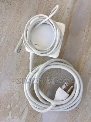 Used, Original Apple Macbook Charger for Macbook Pro 2008/12 kwa mauzo ...