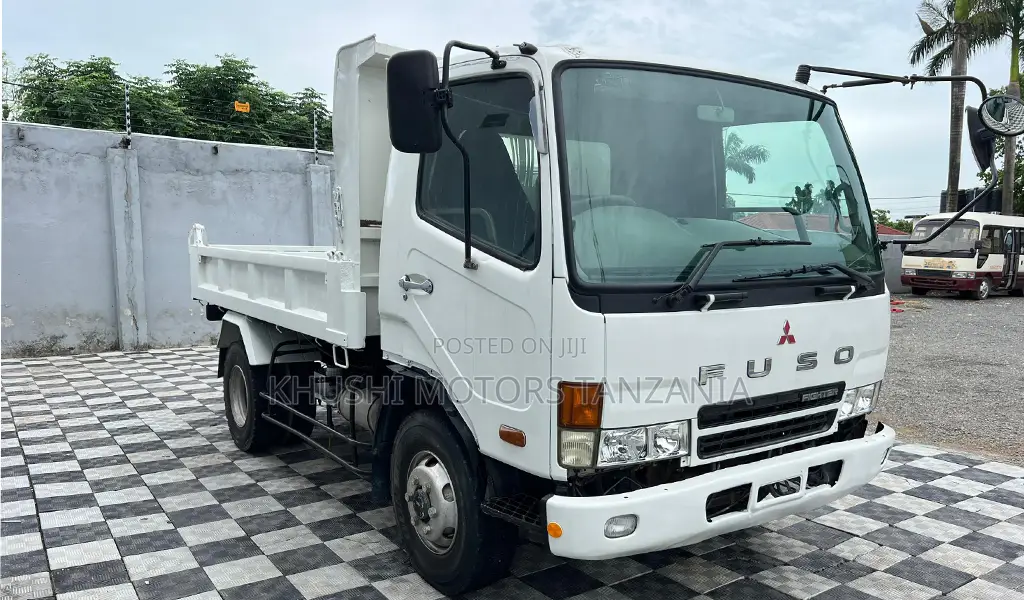 Mitsubishi Fuso 2000 White in Kinondoni - Trucks & Trailers, Khushi Motors Tanzania | Jiji.co.tz