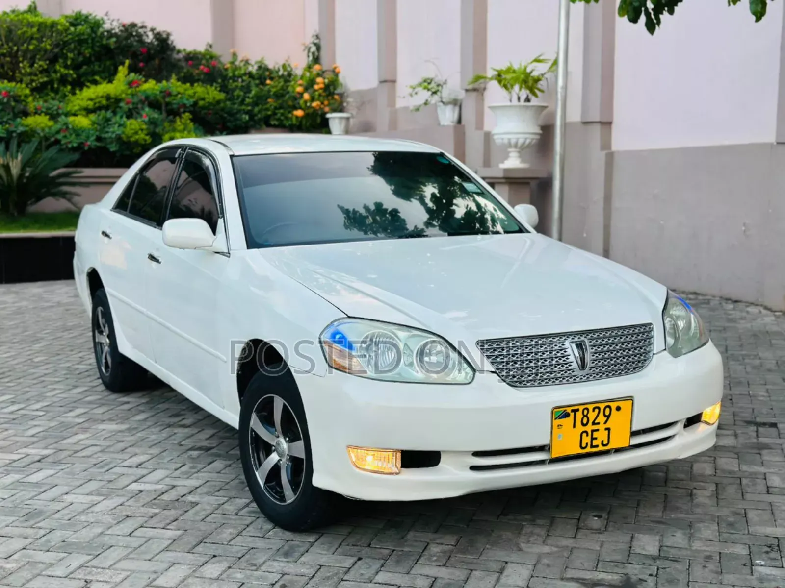 Toyota Mark II Qualis 2000 White in Ilala - Cars, Starvoice Tanzania ...