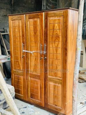 Kabati La Nguo Kali Sana MNINGA OG Milango Mitatu in Kinondoni ...