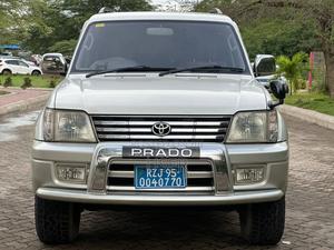 Toyota Land Cruiser Prado 2000 White in Kinondoni - Cars, Mark Magari ...