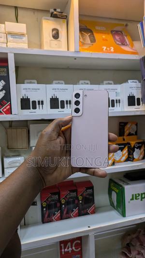 New Samsung Galaxy S22 5G 256 GB White in Ilala - Mobile Phones, 𝐒𝐈𝐌𝐔 𝐊𝐈𝐓𝐎𝐍𝐆𝐀 | Jiji.co.tz