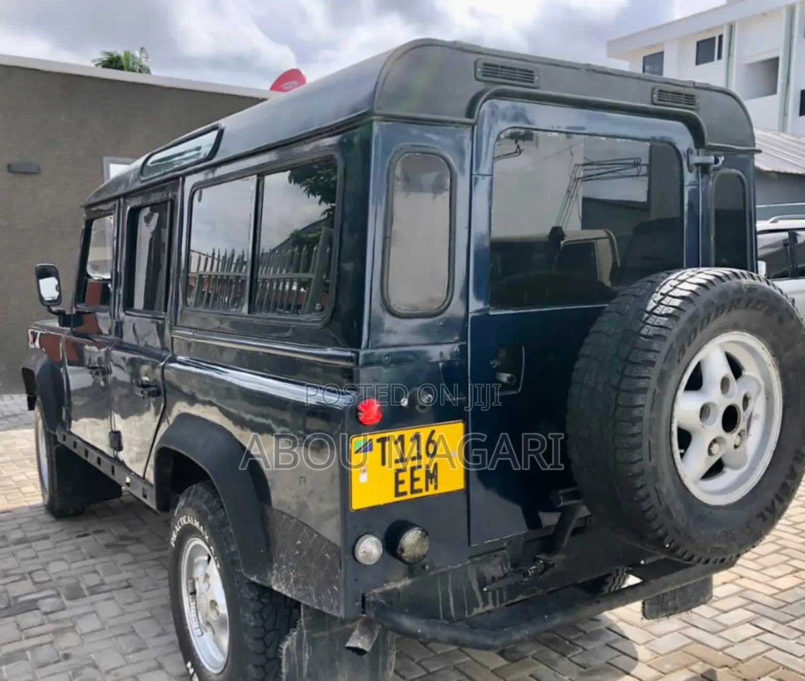 Land Rover Defender 2002 Green in Kinondoni - Cars, Abou Magari | Jiji ...