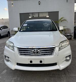 Toyota Vanguard 2011 Off white in Kinondoni - Cars, Bashir Adnan | Jiji ...