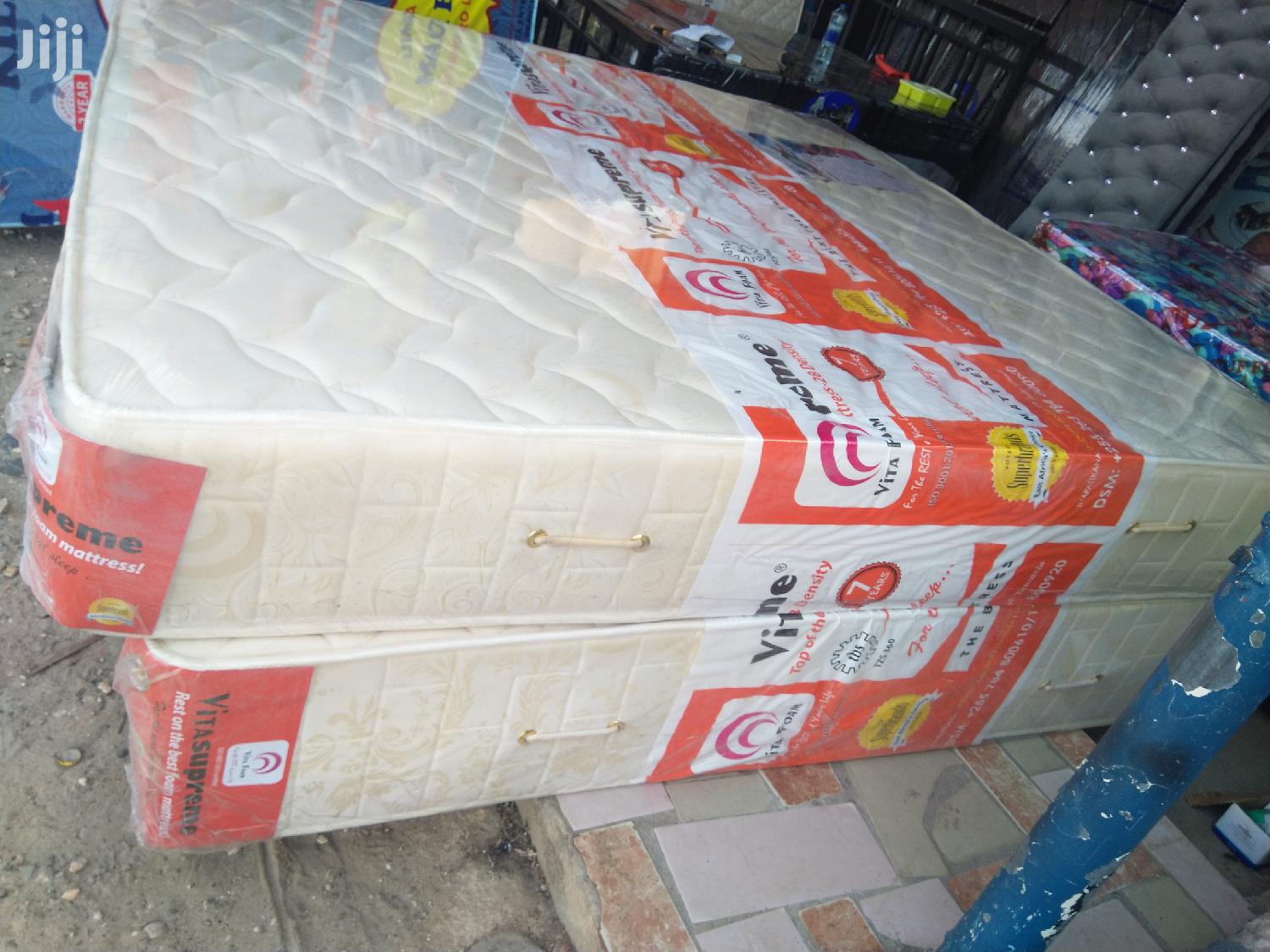 Magodoro Bora Kabisa Vitanda Vya Sofa Mbao Na Chuma in Kinondoni ...