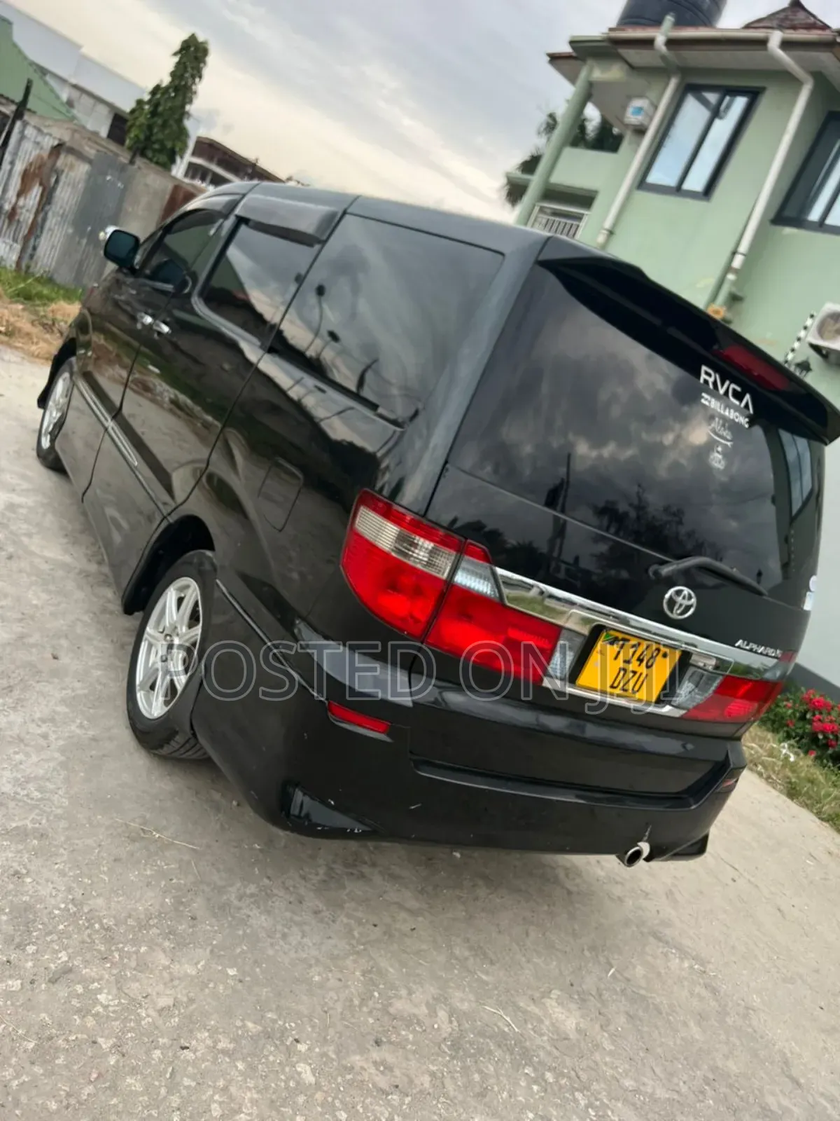 Toyota Alphard 2004 Black in Ilala - Cars, Starvoice Tanzania | Jiji.co.tz