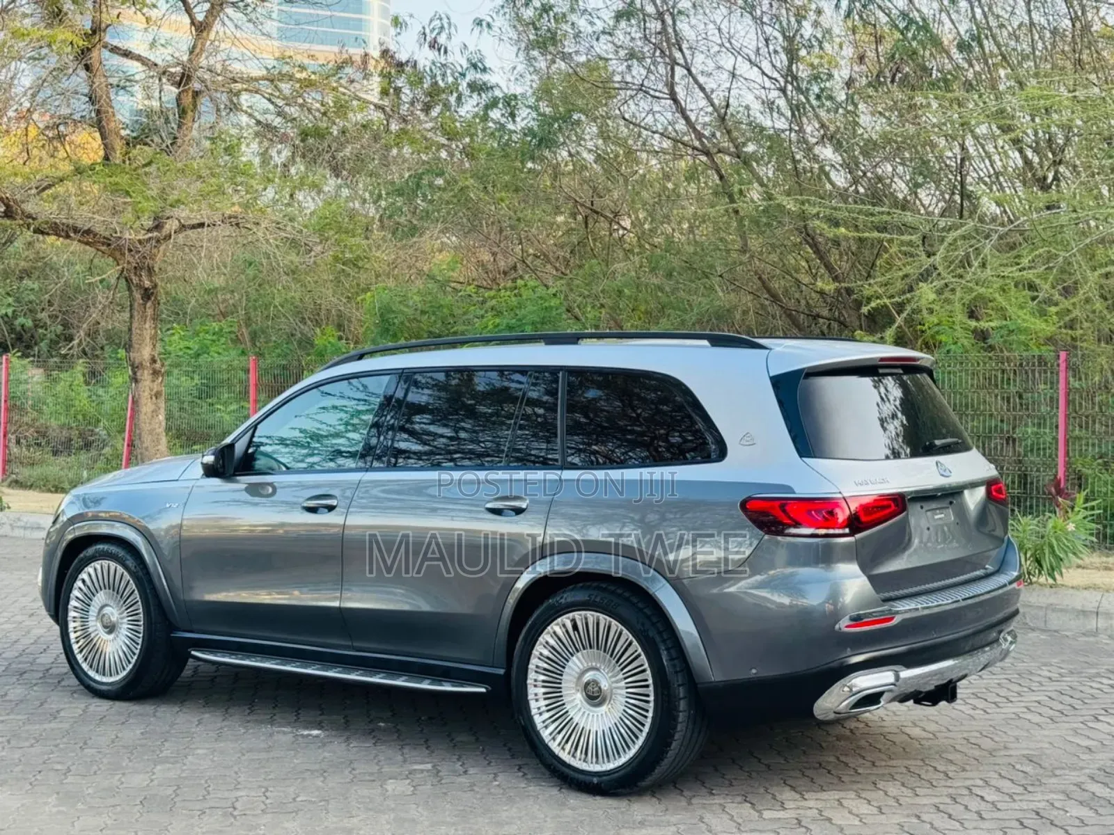 Mercedes-Benz VS680L Maybach 2022 Silver in Kinondoni - Cars, Maulid Twee | Jiji.co.tz