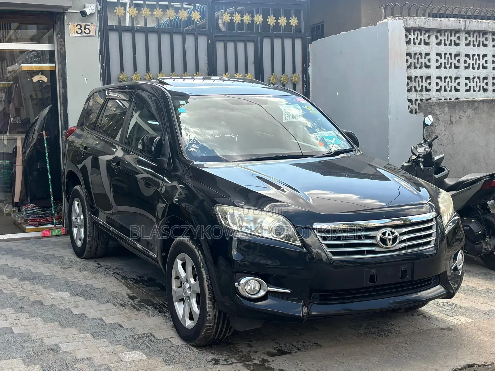 Toyota Vanguard 2011 Black in Ilala - Cars, Mahmoud Champion | Jiji.co.tz