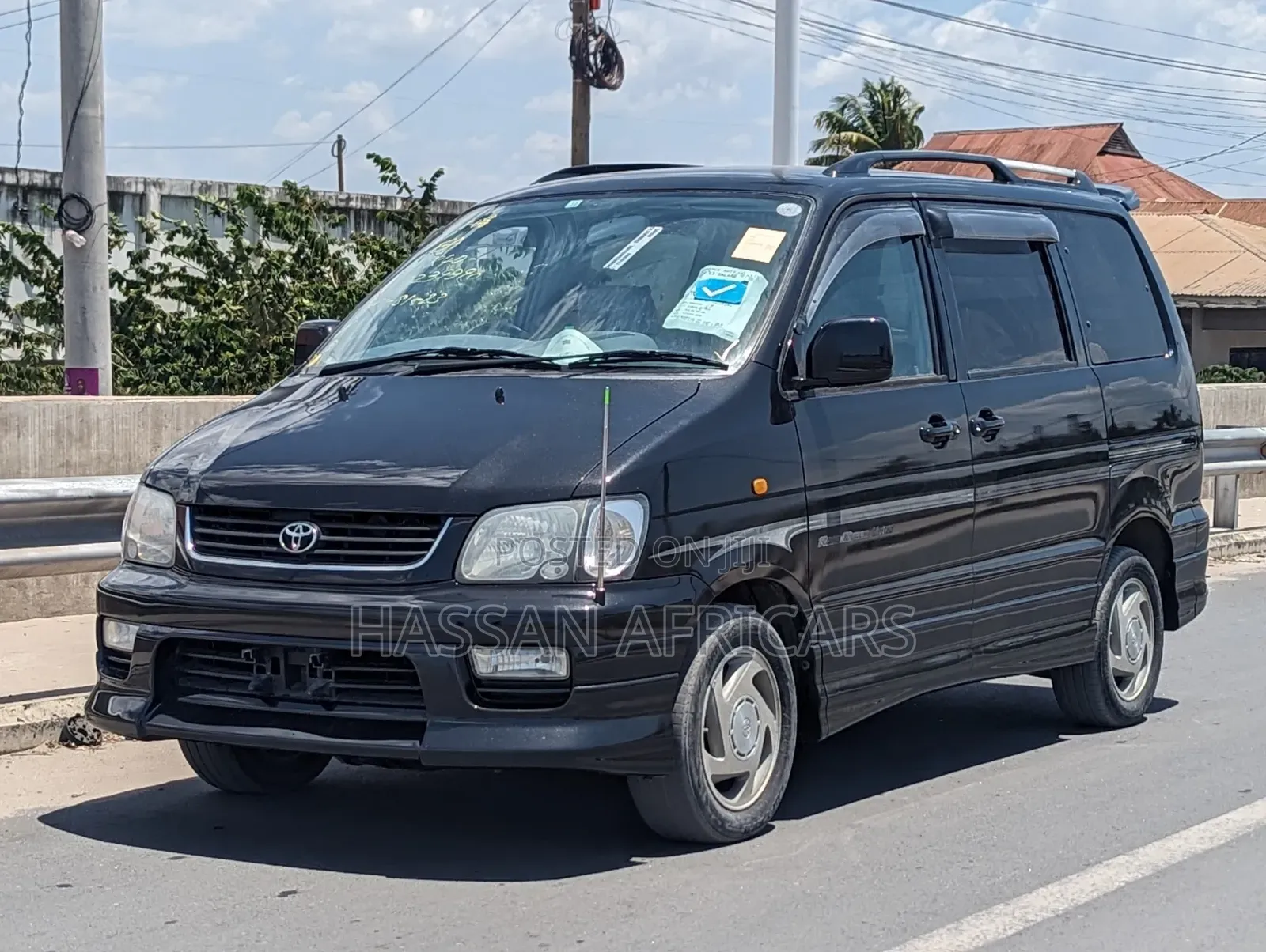 Toyota Noah 2.0 AWD (8 Seater) 2001 Black in Kinondoni - Cars, Hassan Ally Mohamed Africars ...