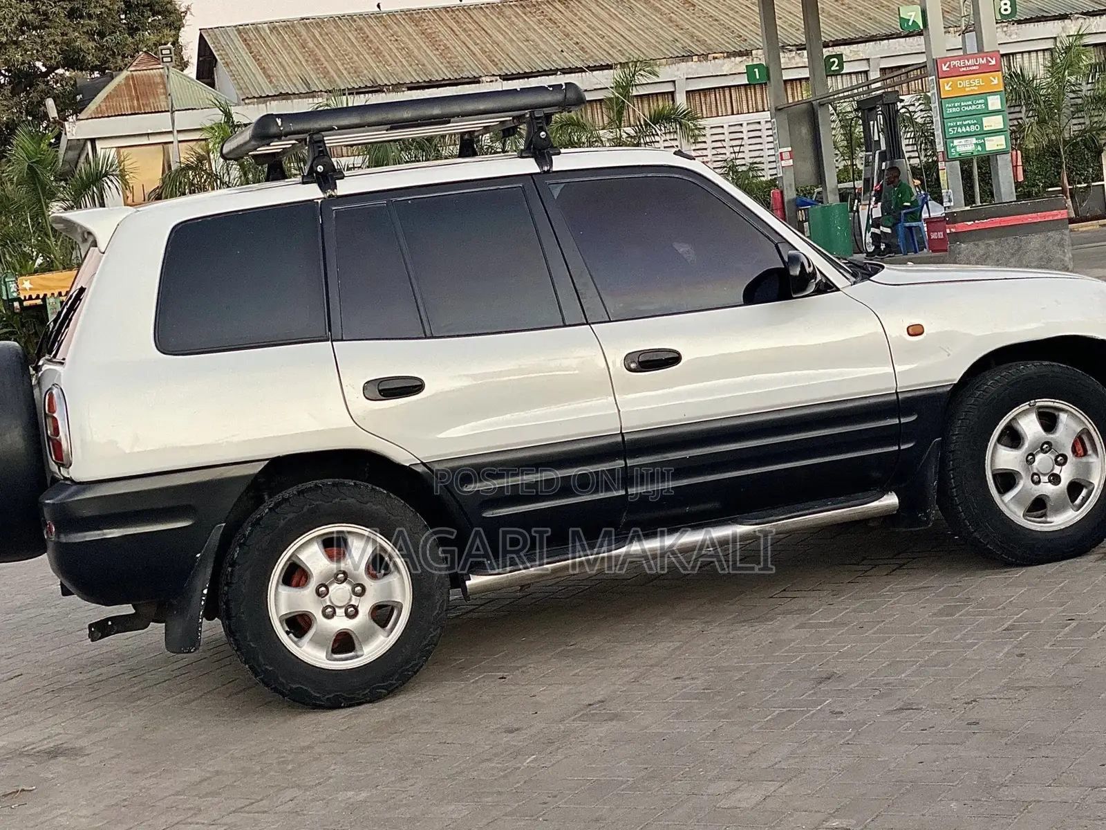 Toyota RAV4 Base FWD 2001 White in Kinondoni - Cars, Magari Makali ...