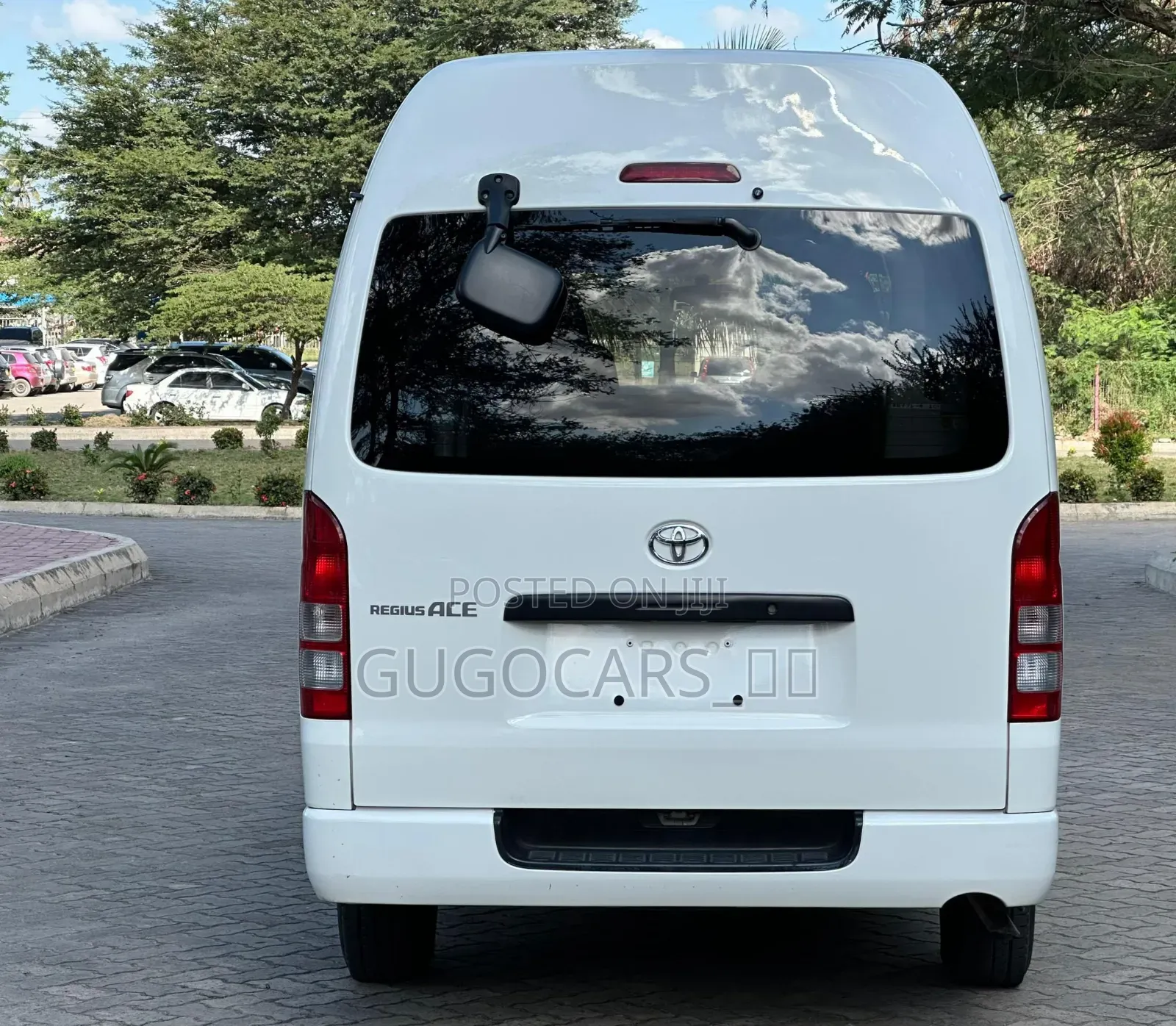 Toyota HiAce 2009 White in Kinondoni - Buses & Microbuses, Gugo Cars ...