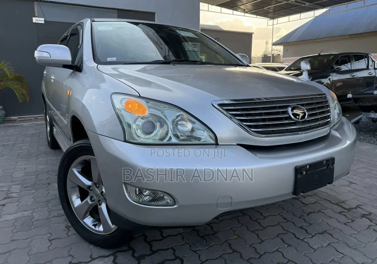 Toyota Harrier 2006 Silver in Kinondoni - Cars, Bashir Adnan | Jiji.co.tz