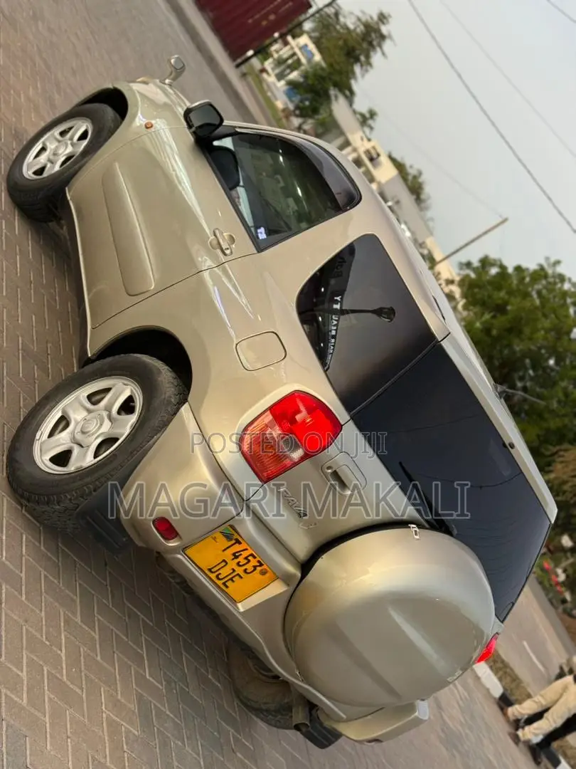 Toyota RAV4 Base AWD 2001 Silver in Kinondoni - Cars, Magari Makali ...