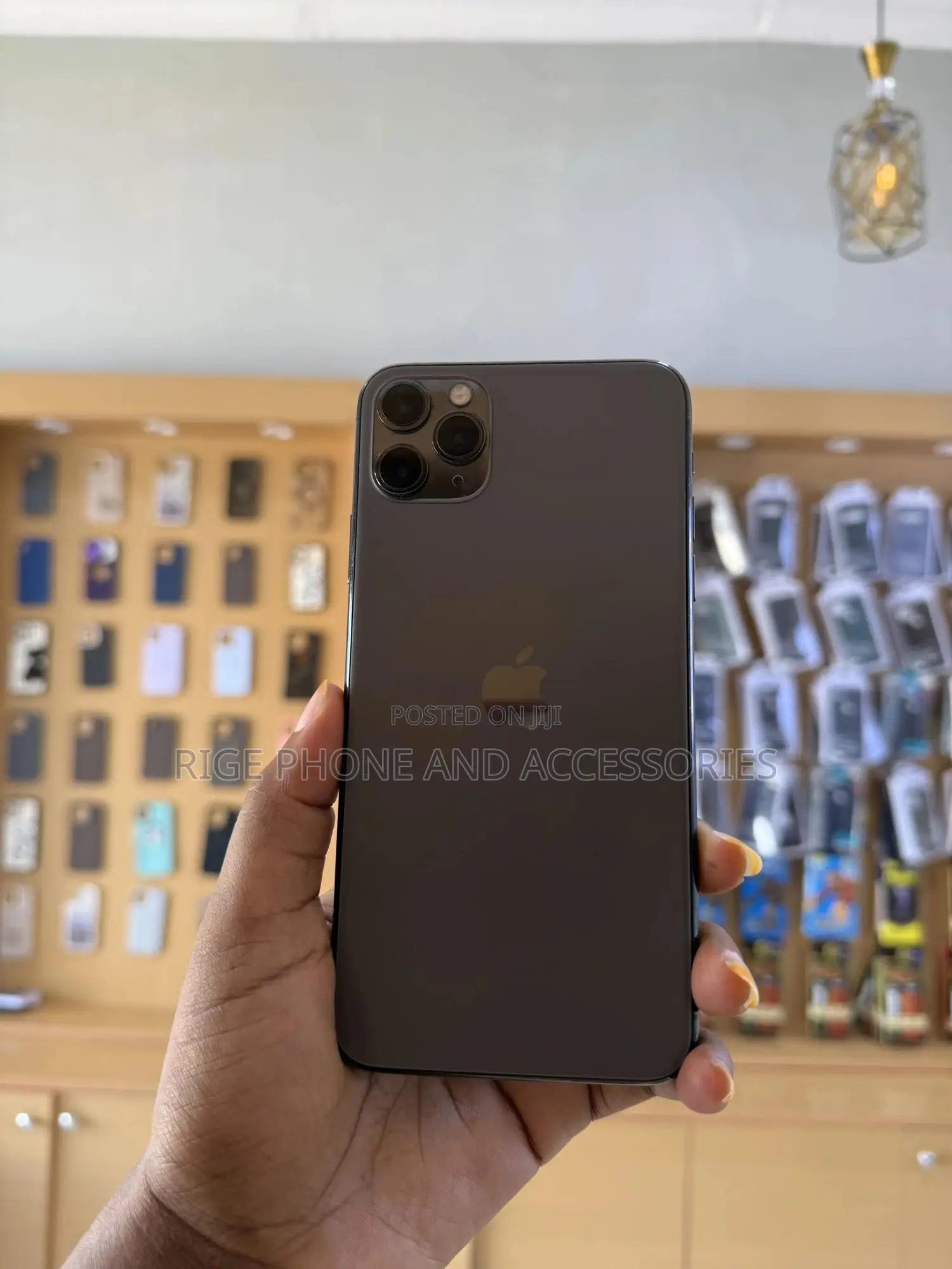 Apple iPhone 11 Pro Max 256 GB Black in Kinondoni - Mobile Phones, Rige ...