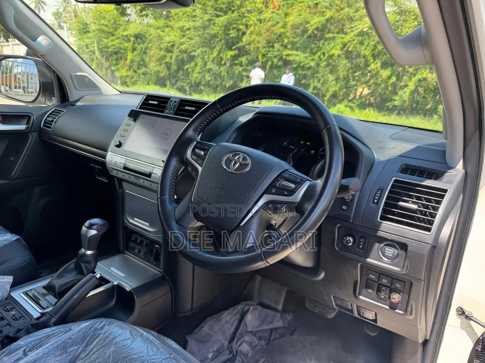 Toyota Land Cruiser Prado 2023 White in Kinondoni - Cars, Dee Magari | Jiji.co.tz