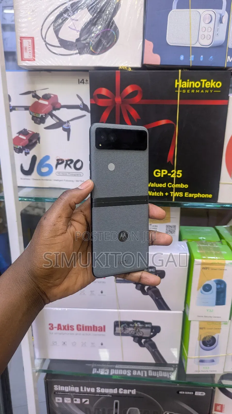 Motorola Razr 40 128 GB in Ilala - Mobile Phones, 𝐒𝐈𝐌𝐔 𝐊𝐈𝐓𝐎𝐍𝐆𝐀 | Jiji.co.tz