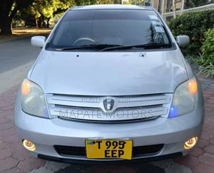 Toyota IST 2005 Silver in Kinondoni - Cars, Mapate Motors | Jiji.co.tz