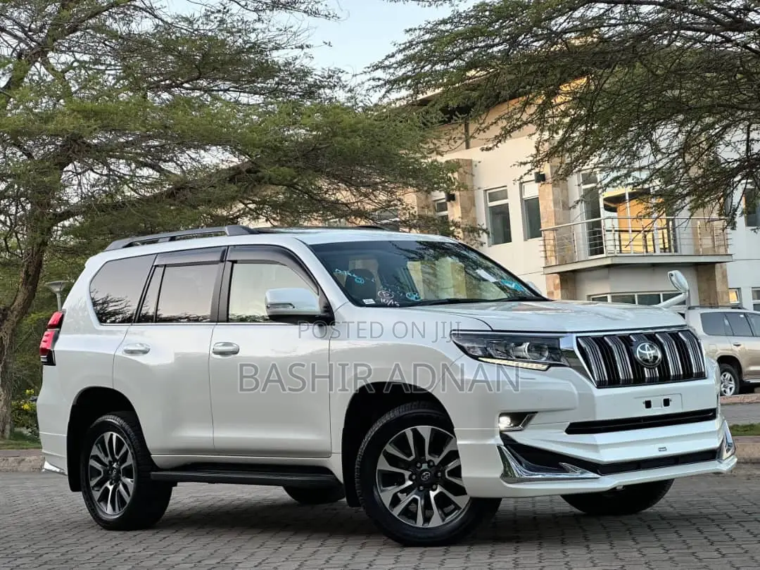Toyota Land Cruiser Prado 2023 White in Kinondoni - Cars, Bashir Adnan | Jiji.co.tz