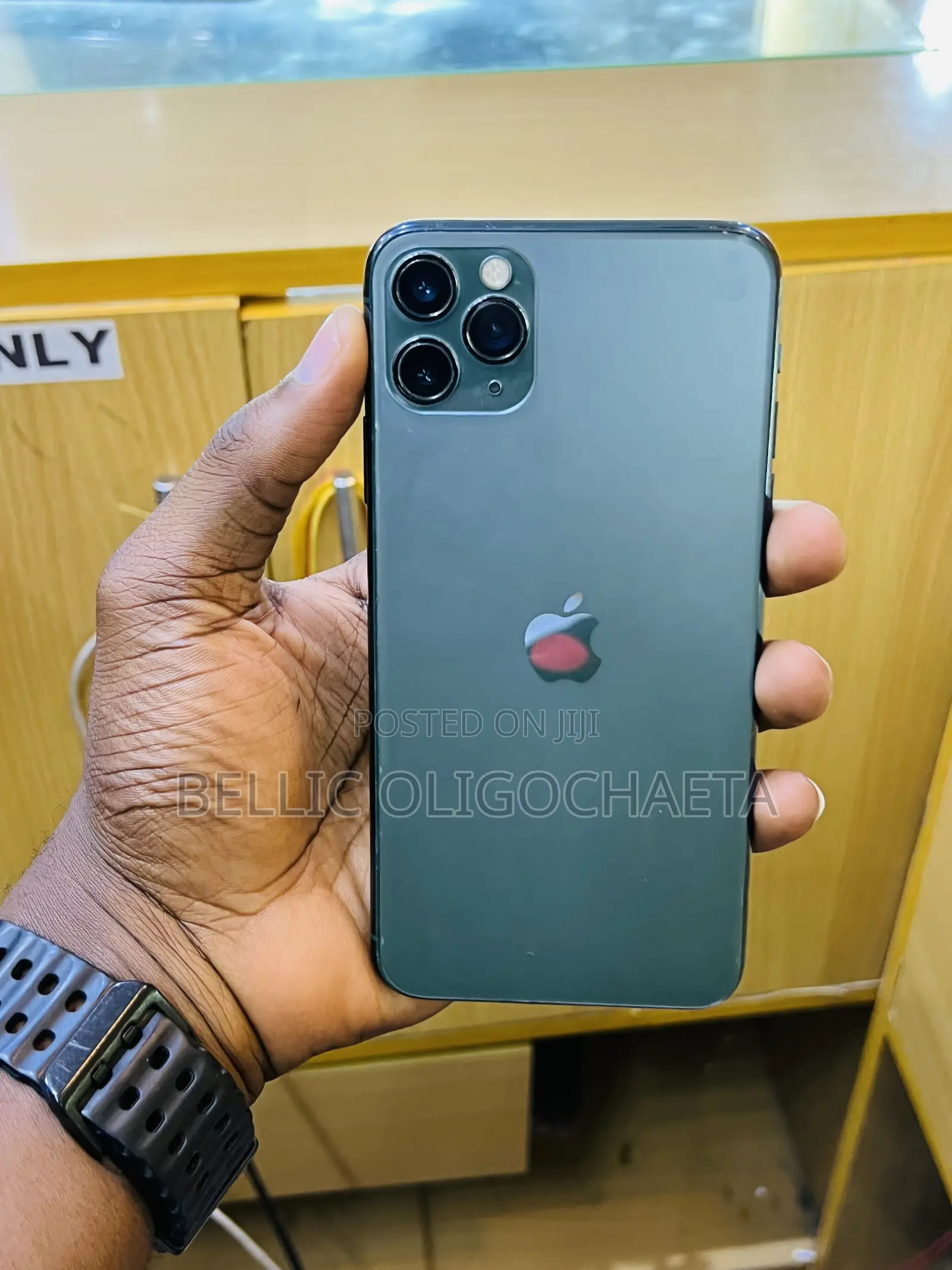 Apple iPhone 11 Pro Max 256 GB Green in Ilala - Mobile Phones, Andro ...