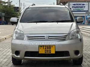 Toyota Raum 2003 Gold in Ilala - Cars, Zoom Magari | Jiji.co.tz