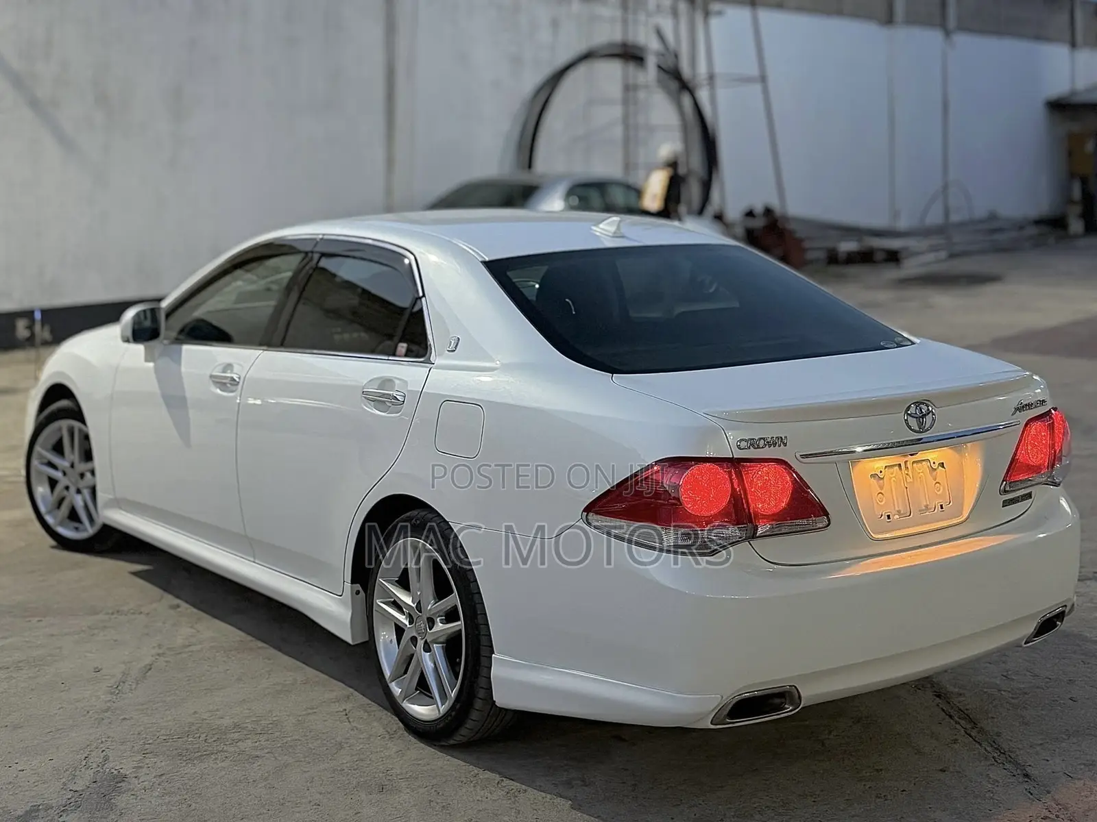 Toyota Crown 2010 Pearl in Dar es Salaam - Cars, Mac Motors | Jiji.co.tz