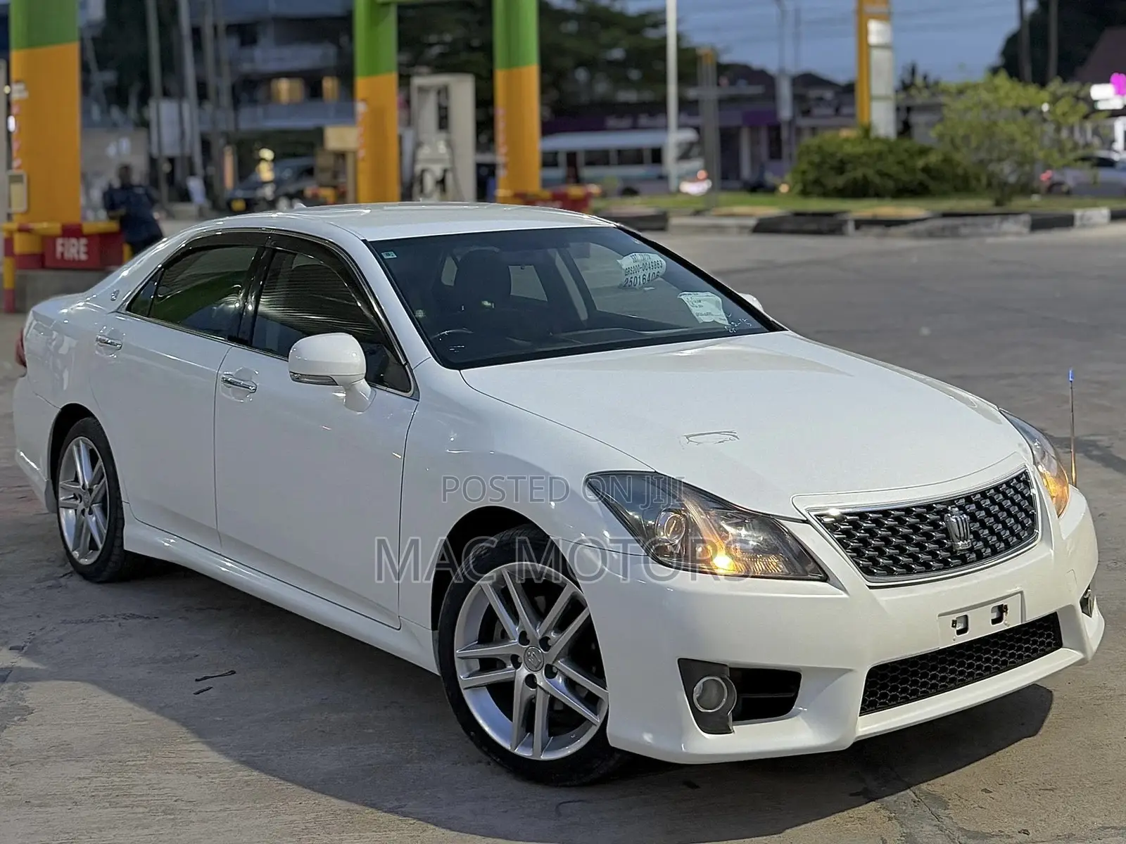 Toyota Crown 2010 Pearl in Dar es Salaam - Cars, Mac Motors | Jiji.co.tz