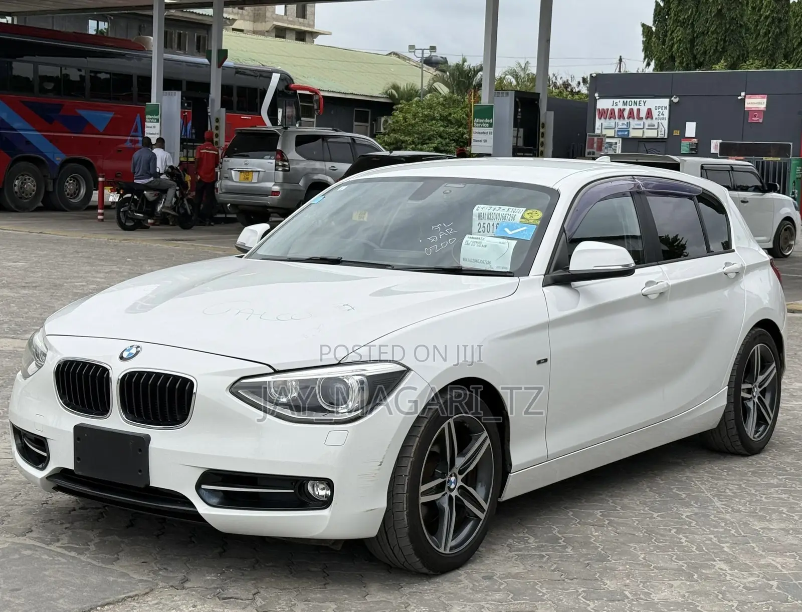 BMW 120i 2012 White in Kinondoni - Cars, Jay Magari Tz | Jiji.co.tz