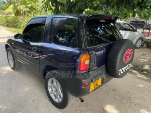 Toyota RAV4 Base AWD 2001 Blue in Ilala - Cars, Donny Magari | Jiji.co.tz