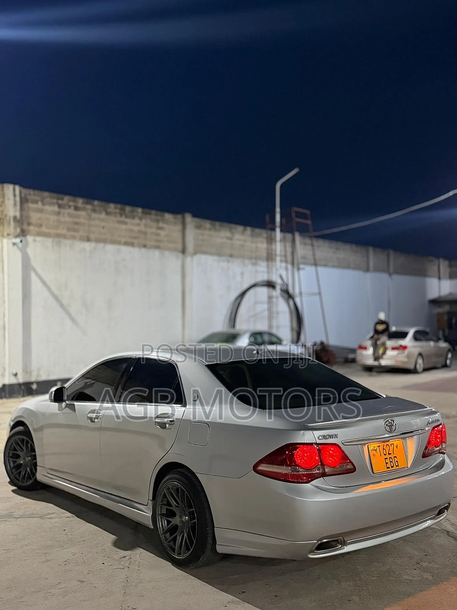 Toyota Crown 2009 Silver in Kinondoni - Cars, Agb Motors | Jiji.co.tz