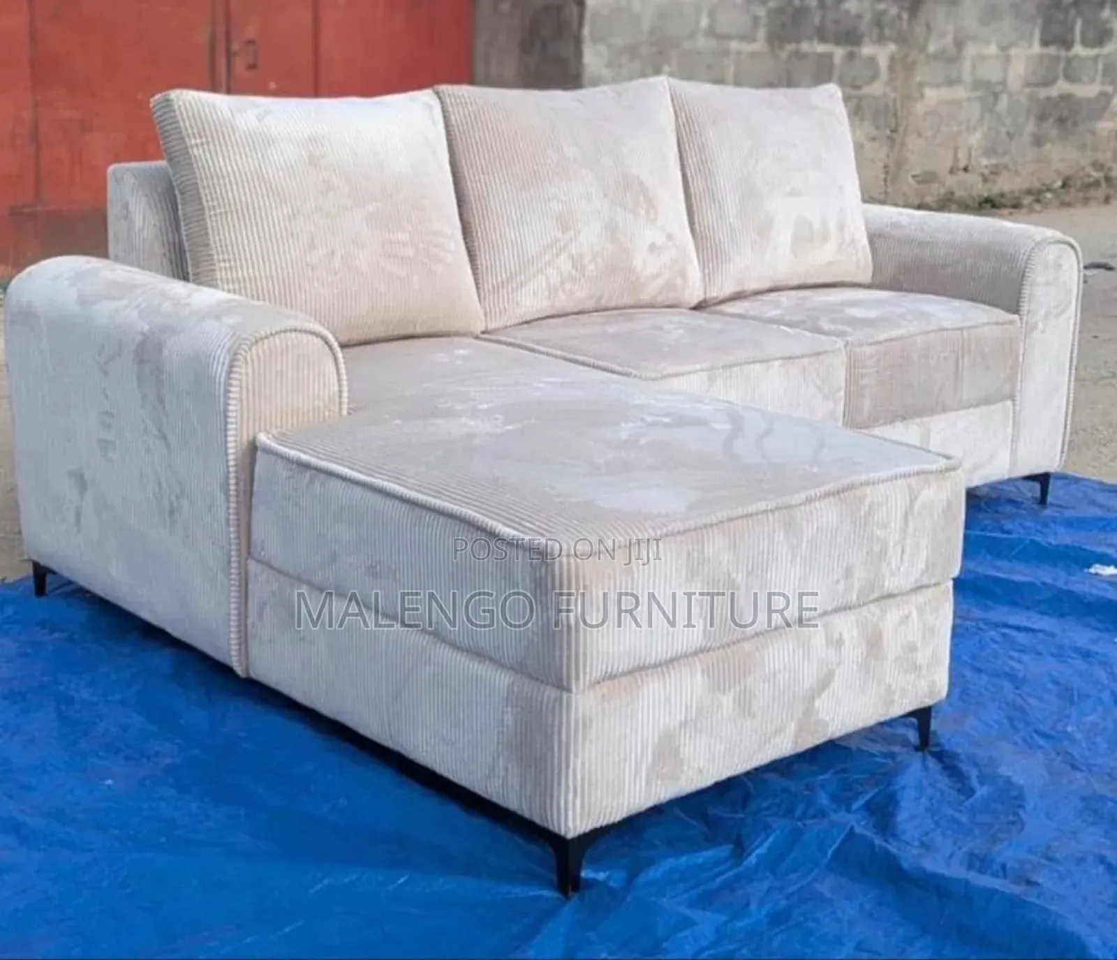 Sofa L-Shape 4 Seaters, Spring Na Fiber, Kitambaa Valvet Grade One in ...