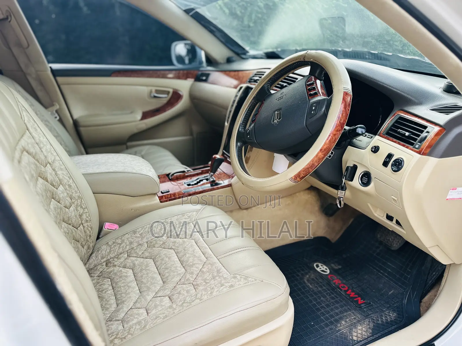 Toyota Crown 2004 Pearl in Mwanza Region - Cars, Omary Lulela | Jiji.co.tz
