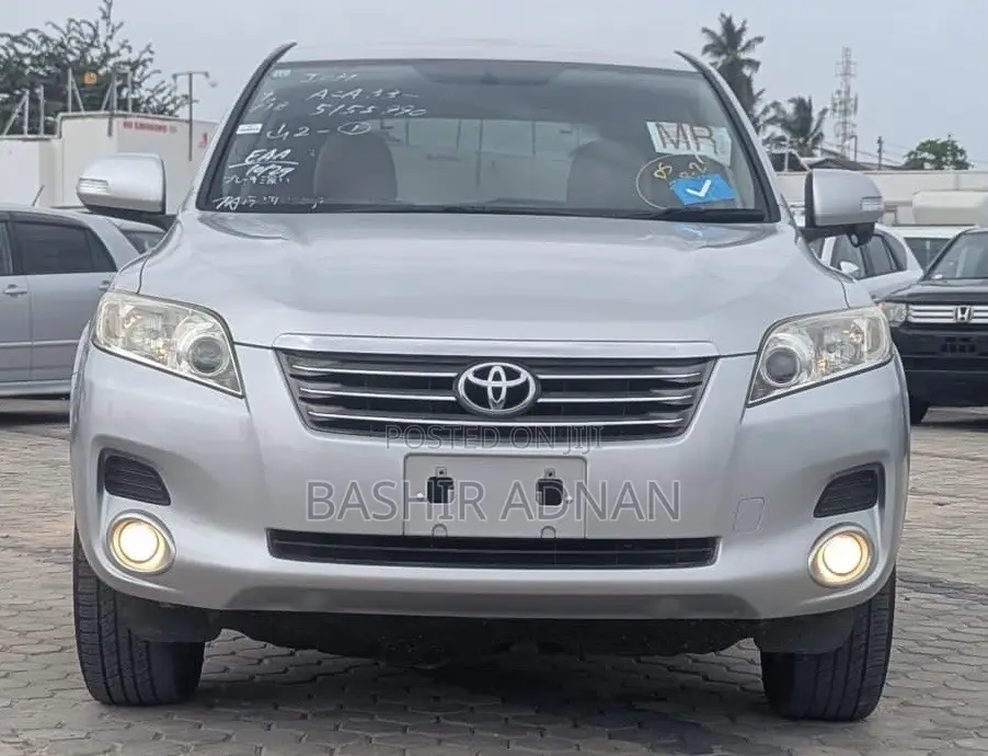 Toyota Vanguard 2007 Silver in Kinondoni - Cars, Bashir Adnan | Jiji.co.tz