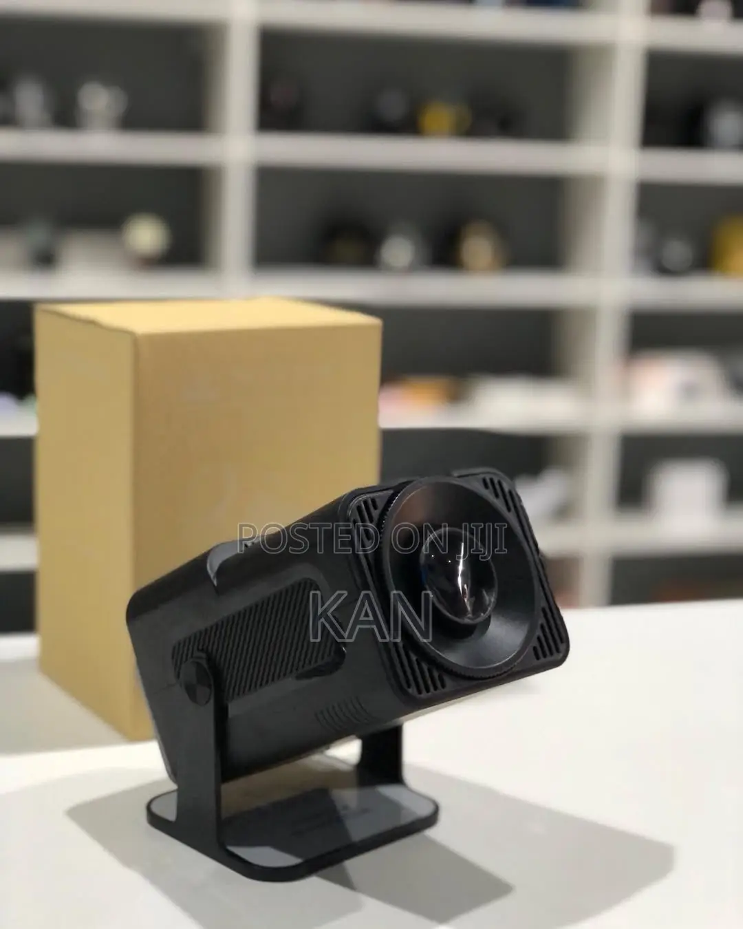 Projector Hy 320 in Ilala - TV & DVD Equipment, Rahim Rajabu | Jiji.co.tz