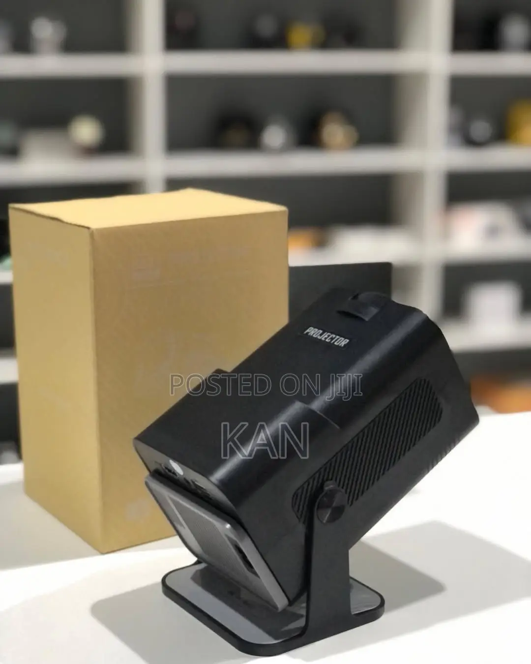 Projector Hy 320 in Ilala - TV & DVD Equipment, Rahim Rajabu | Jiji.co.tz