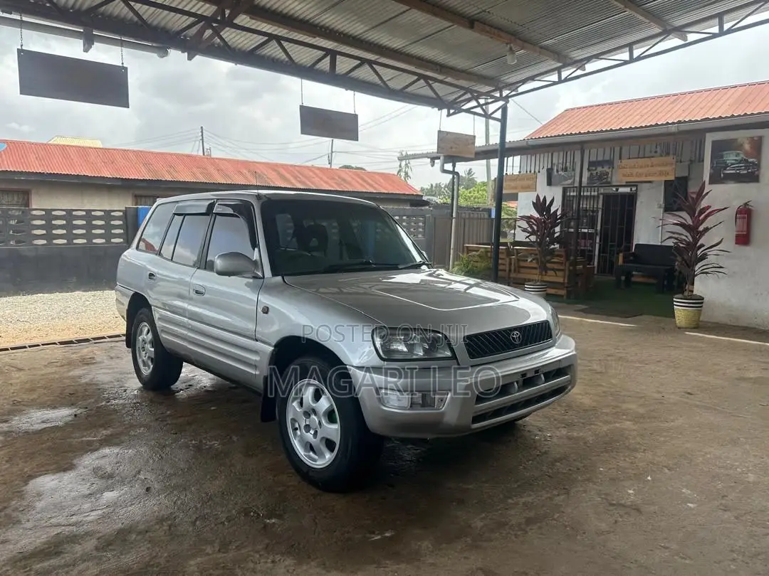 Toyota RAV4 1999 Silver in Ilala - Cars, Magari Leo | Jiji.co.tz