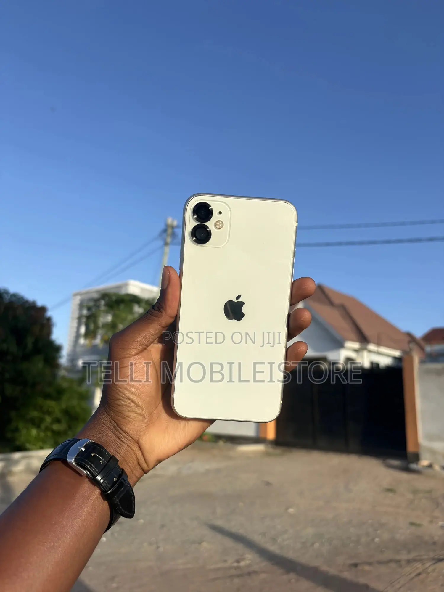 Apple iPhone 11 64 GB White in Dodoma Region - Mobile Phones, Telli ...