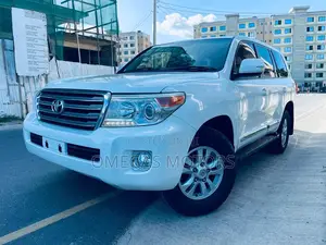 Toyota Land Cruiser 4.5 V8 GL 2013 White in Kinondoni - Cars, Omegas ...