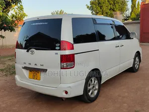 Toyota Noah 2006 White in Ilemela - Cars, Mwanza City Motors | Jiji.co.tz
