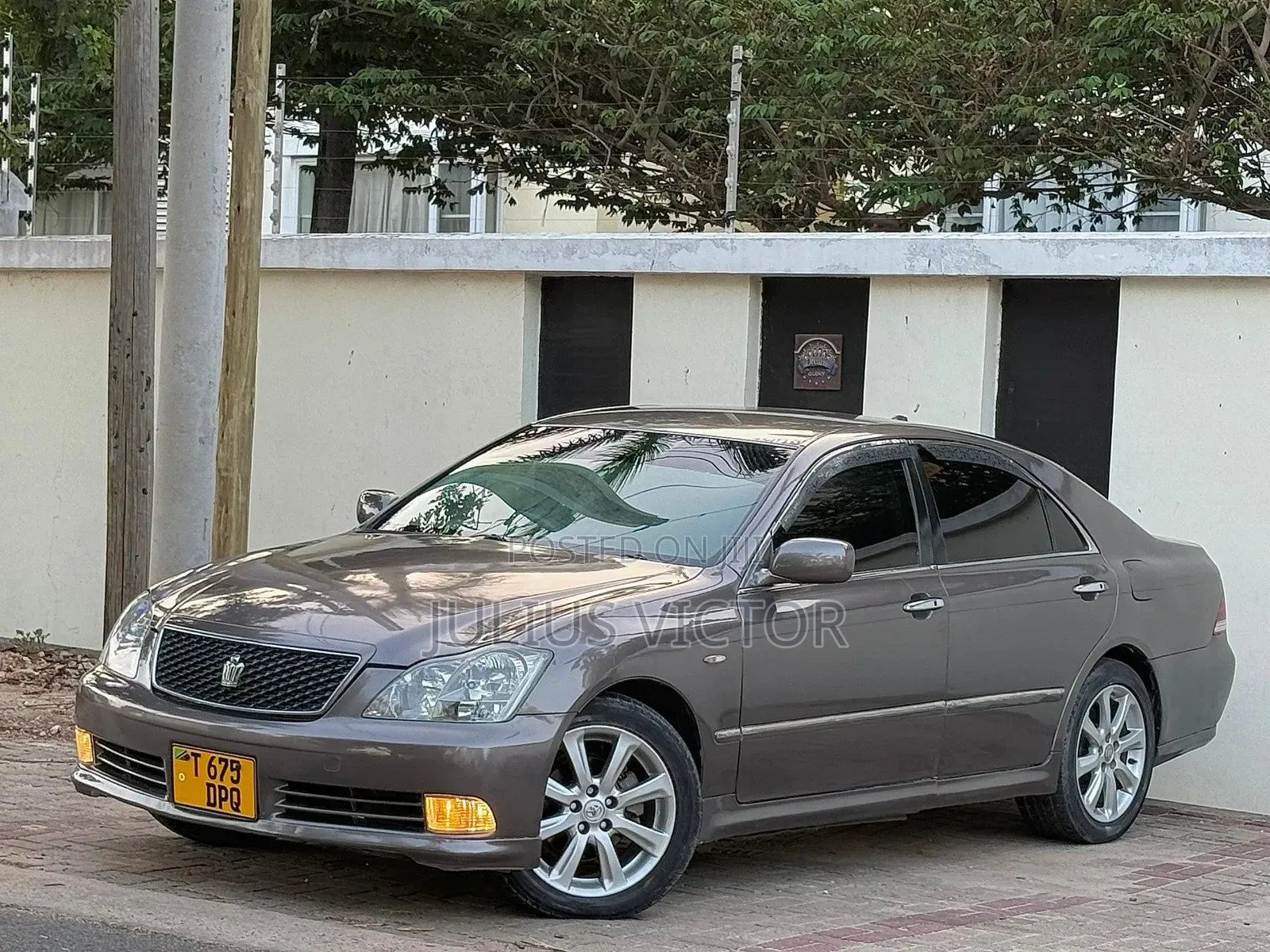 Toyota Crown Royale 2005 Ivory in Kinondoni - Cars, Passion Magari ...