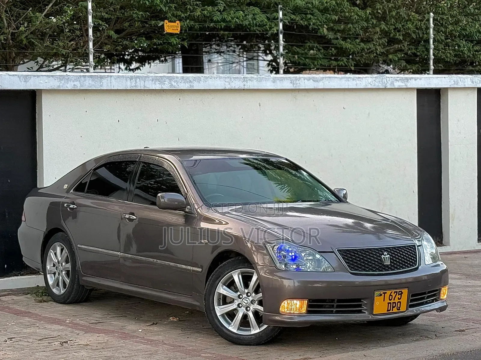 Toyota Crown Royale 2005 Ivory in Kinondoni - Cars, Passion Magari ...