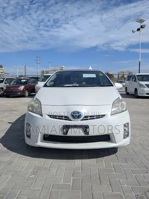Toyota Prius 2011 White in Kinondoni - Cars, Amjad Motors | Jiji.co.tz