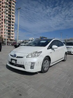 Toyota Prius 2011 White in Kinondoni - Cars, Amjad Motors | Jiji.co.tz