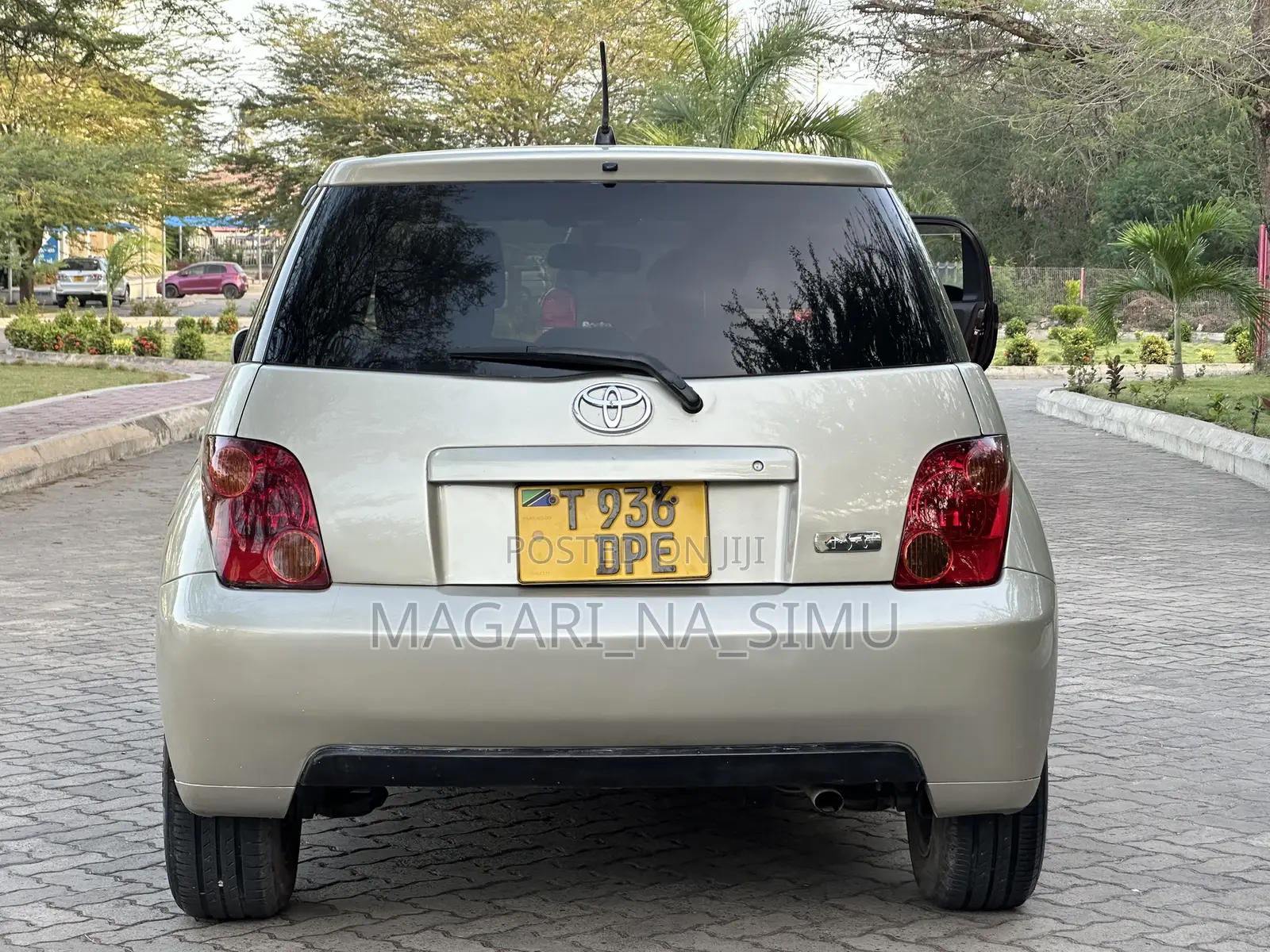 Toyota IST 2003 Beige in Kinondoni - Cars, Magari Na Simu | Jiji.co.tz