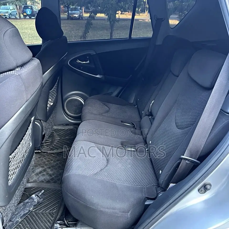 Toyota RAV4 2006 Silver in Dar es Salaam - Cars, Mac Motors | Jiji.co.tz