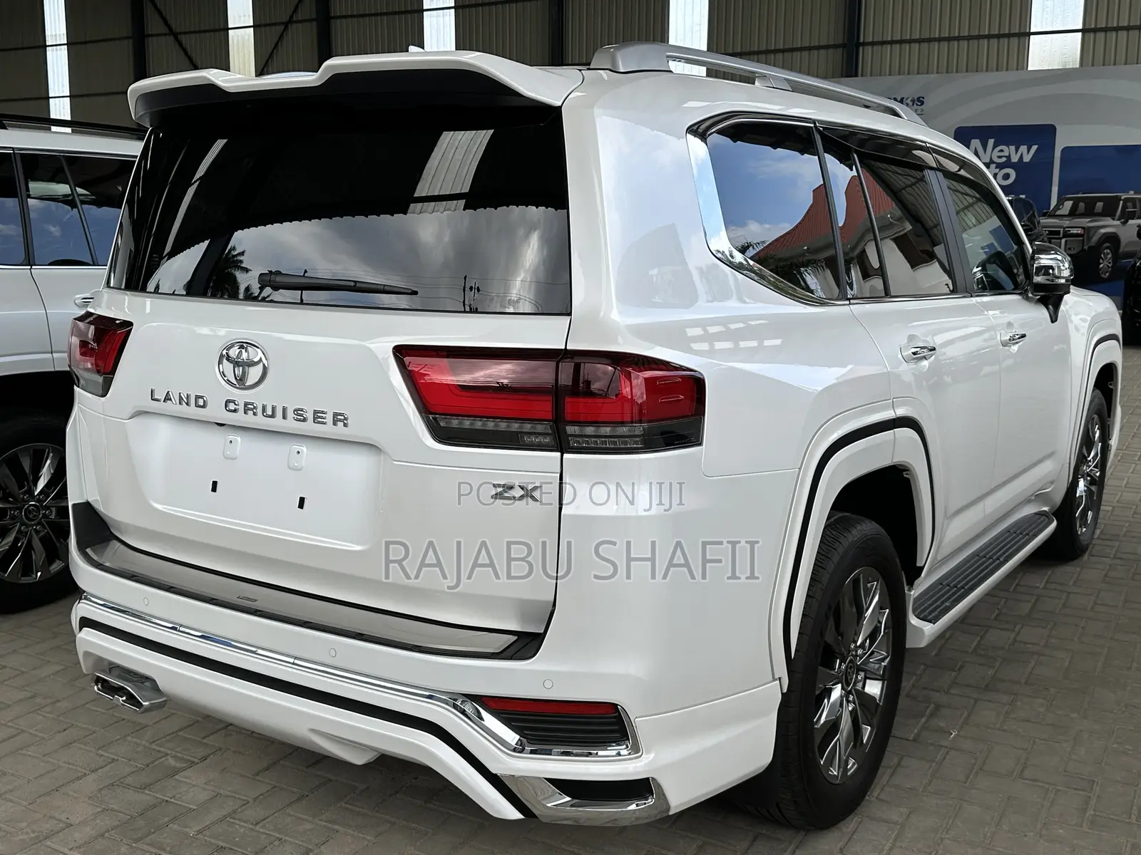 Toyota Land Cruiser LC300 2023 White in Kinondoni - Cars, Rajabu Shafii ...